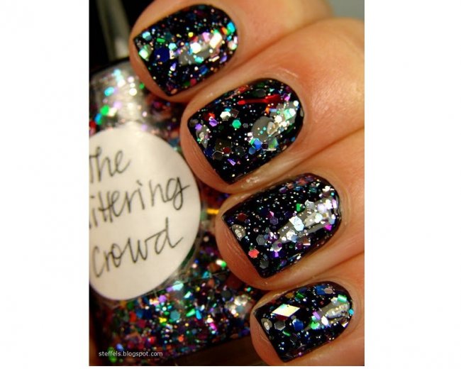 Super manicure na sylwestra - confetti nails