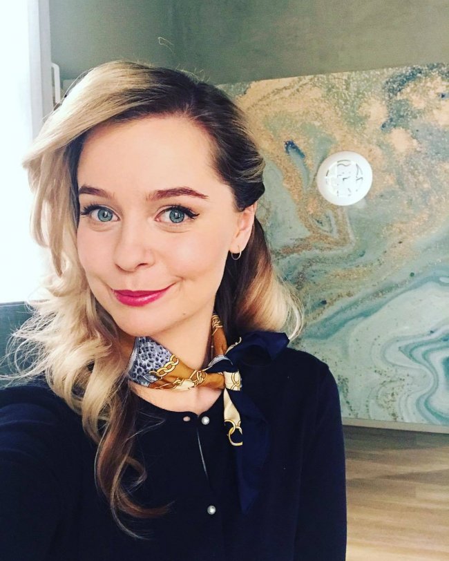 Kim jest Paula z serialu "Zakochani po uszy"? Oto urocza blondynka - Justyna Ducka!