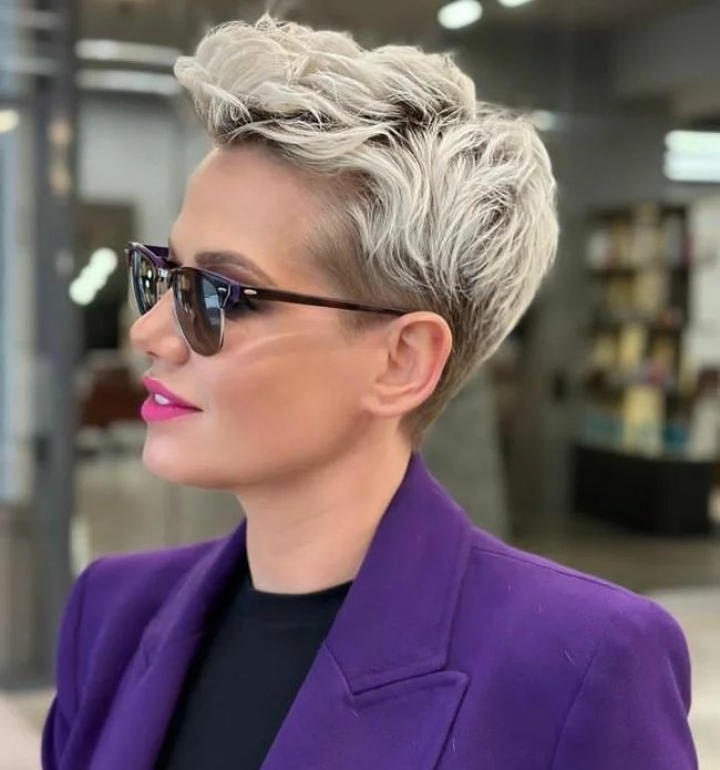 Krótkie włosy - najmodniejsze propozycje: buzz cut, pixie cut, short ...