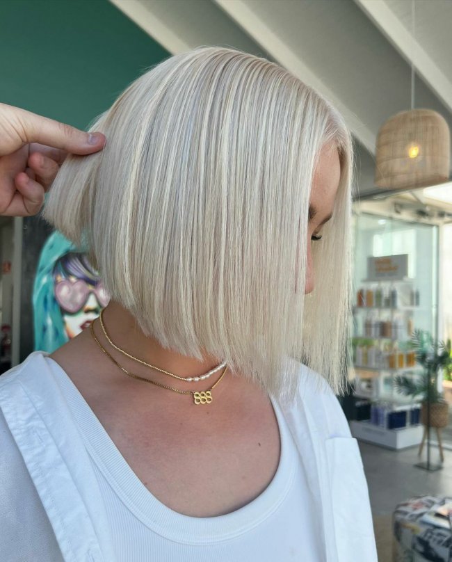 Mleczny blond- komu pasuje? 15 najpiękniejszych propozycji na wiosnę 2023 Mleczny blond- komu pasuje? 15 najpiękniejszych propozycji na wiosnę 2023